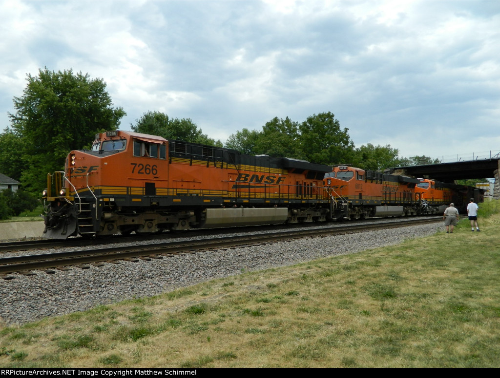 BNSF 7266